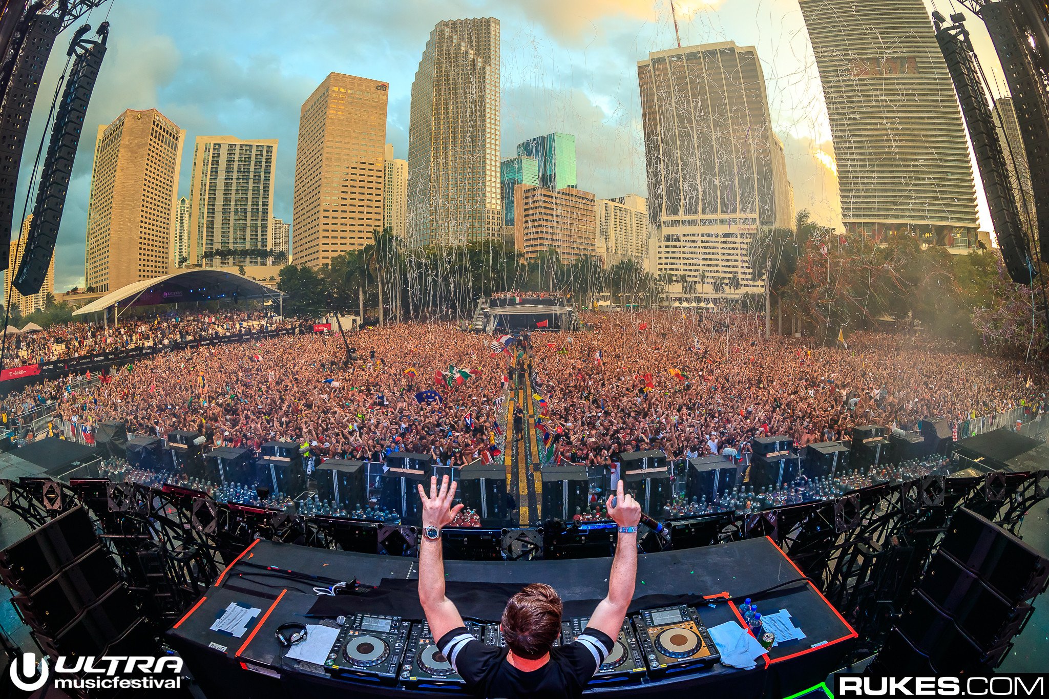 rukes.com | The #1 DJ Photography / EDM Photography website in the ...