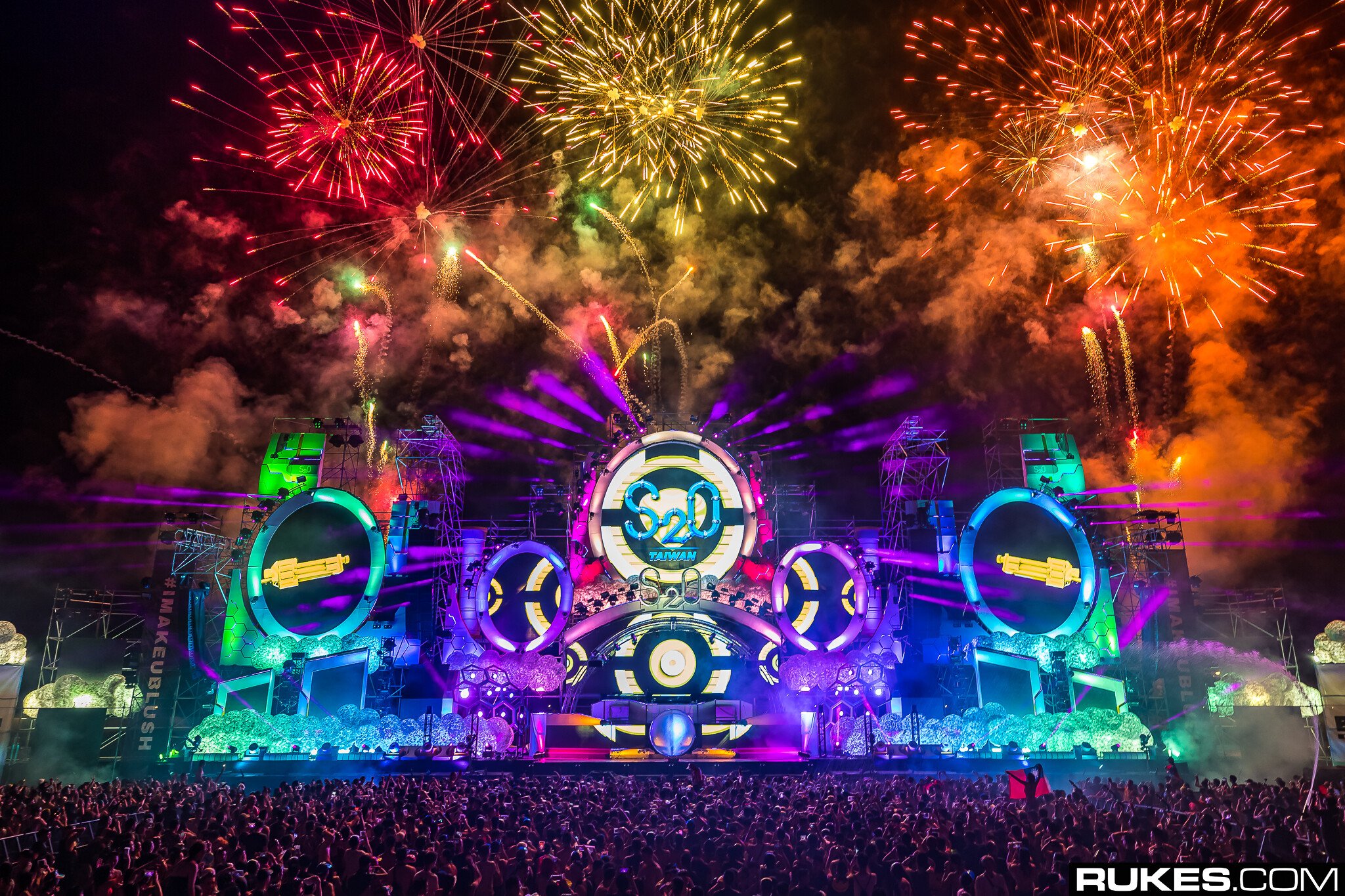 rukes.com | The #1 DJ Photography / EDM Photography website in the ...
