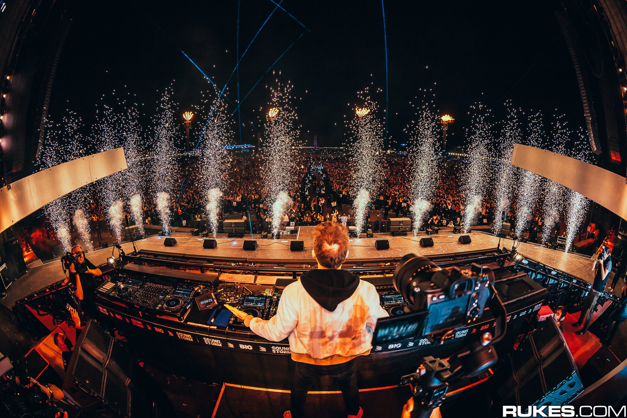 rukes.com | The #1 DJ Photography / EDM Photography website in the ...